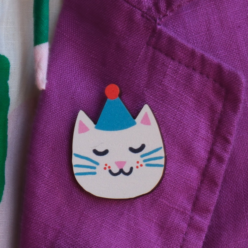 Cat Printed Wooden Pin Badge – theprintedpeanut